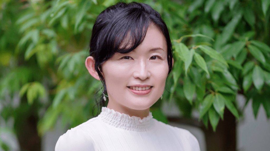 自然に寄り添い、地球を守るビジネスを。サスティナブルファッションプランナー 須田春菜さん – Re･rise News -美しい時代を創る人達-